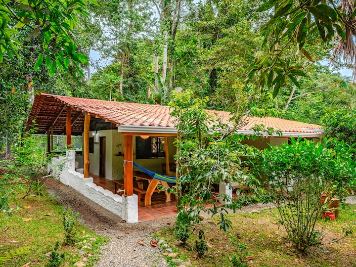 Micasasucasa - Ac, Steps To Beach - Punta Uva