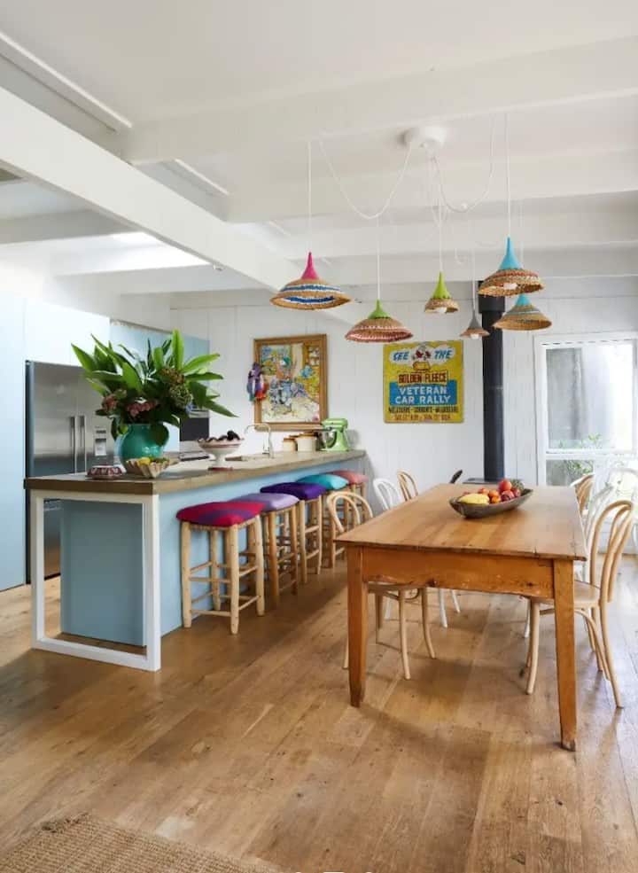 Red Hill Retreat |Timber Charm, Deck & Plunge Pool - Red Hill
