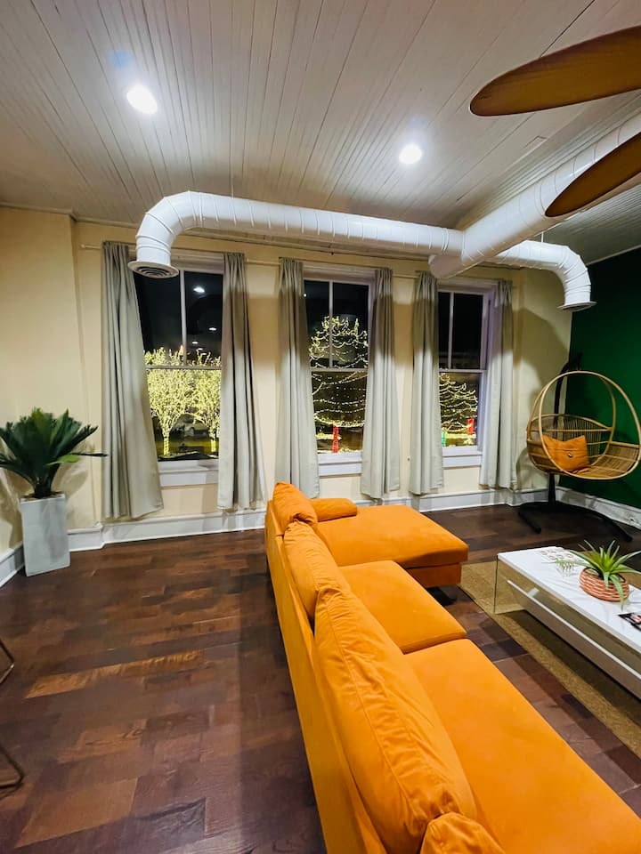 Downtown Bohemian 🌴 Loft Get-away - Macon, GA