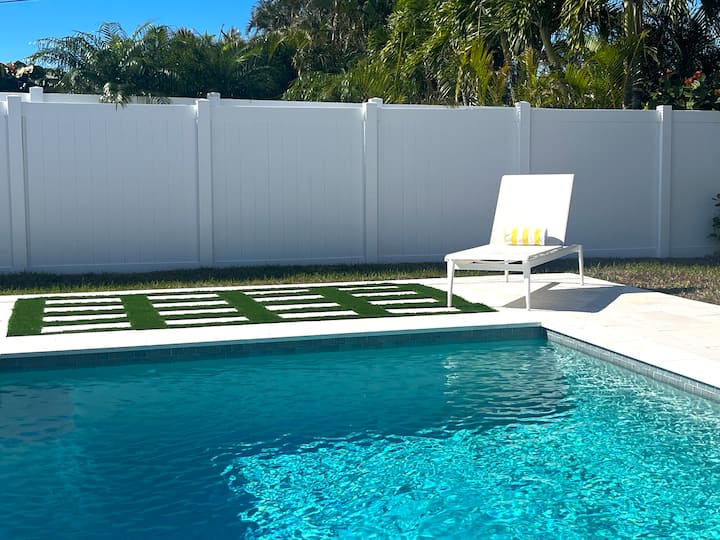 New Pool! Private House-walking Distance To Vanderbilt Beach, The Ritz & Mercato - Naples Park, FL