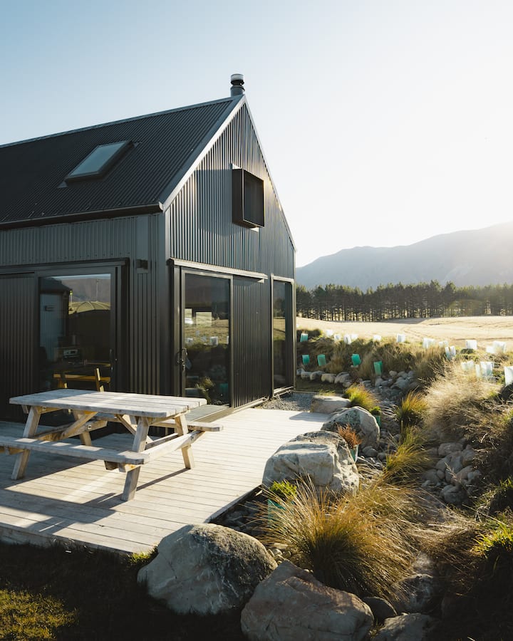 Cosy Alpine Cabin In The High Country - South Island