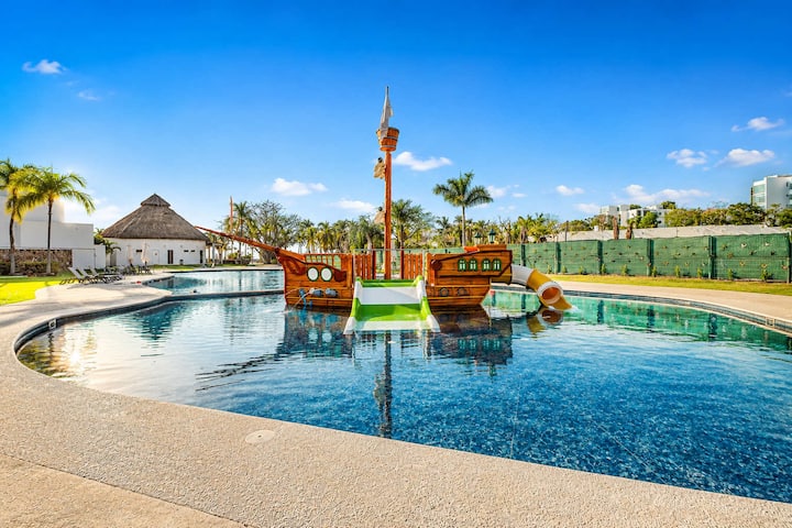 Villa 110: Private Pool & Bnayar Beach Club Access - Bucerías