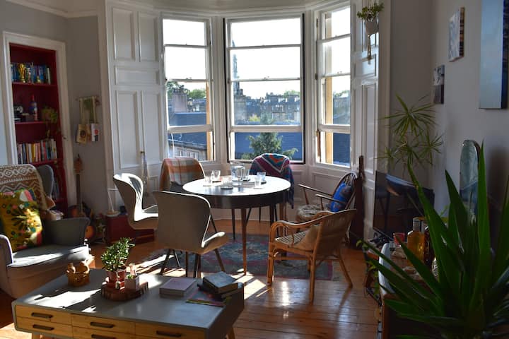 Vibrant And Spacious Flat In Edinburgh - Edinburgh
