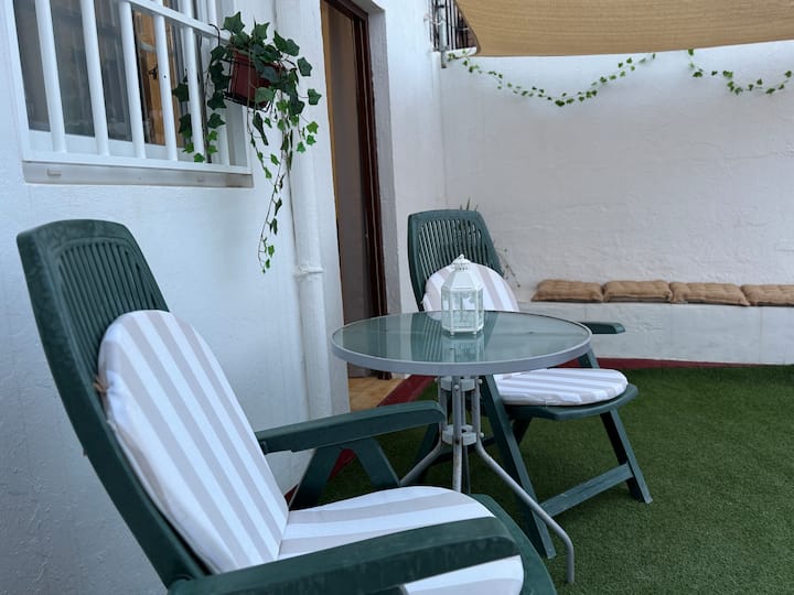 Casita Con Terraza Cerca Del Mar - Adra