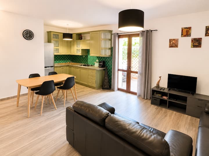 Dom28  Relax & Beaches Just A Short Walk Away - Golfo Aranci