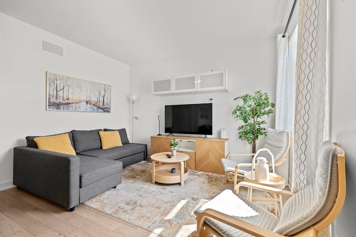 Luxury 2br Townhome| Free Parking| Gta| Lakeshore - Mississauga