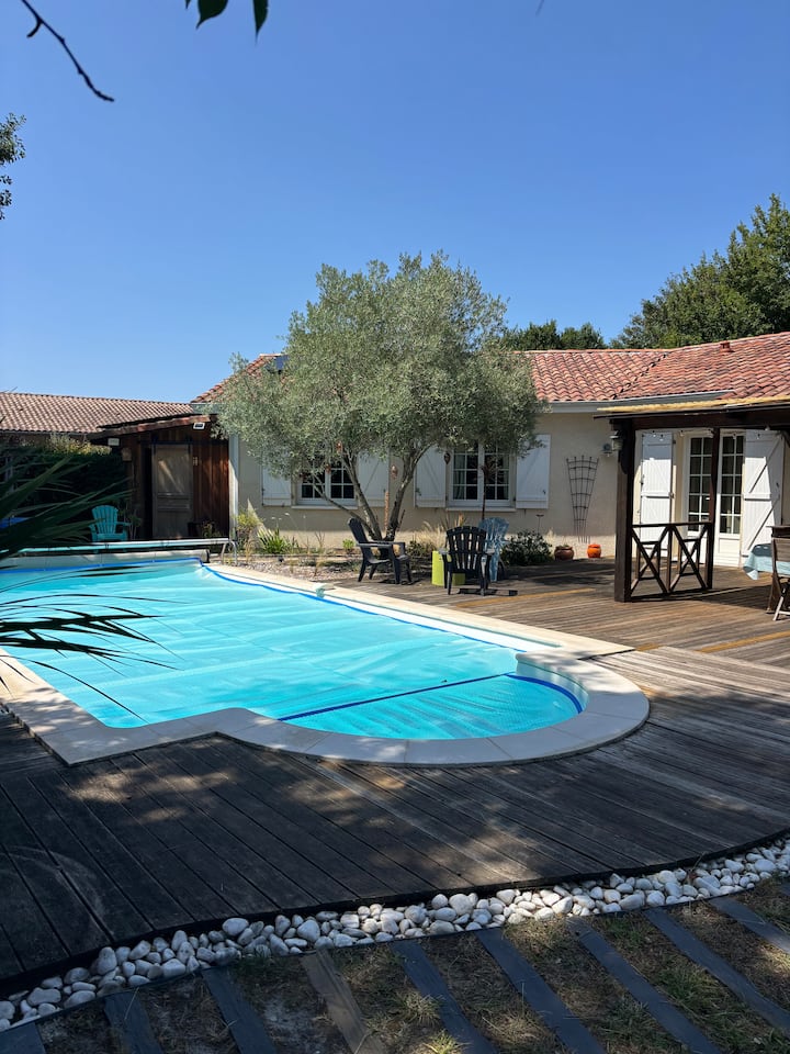 Belle Villa, Piscine Chauffée, Très Proche Léon - Saint-Girons Plage