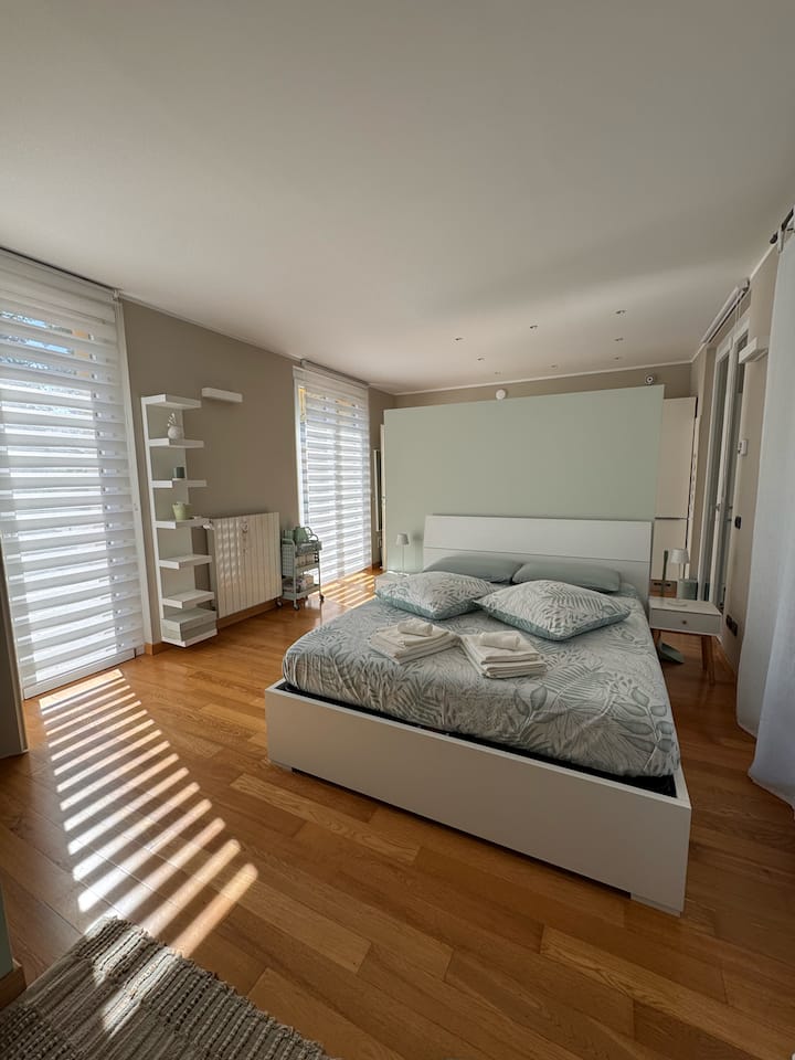 Intero Appartamento In Residence Con Piscina - Varèse