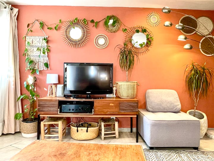 Agréable Maison De Village, Terrasse, Vue Luberon - Mallemort