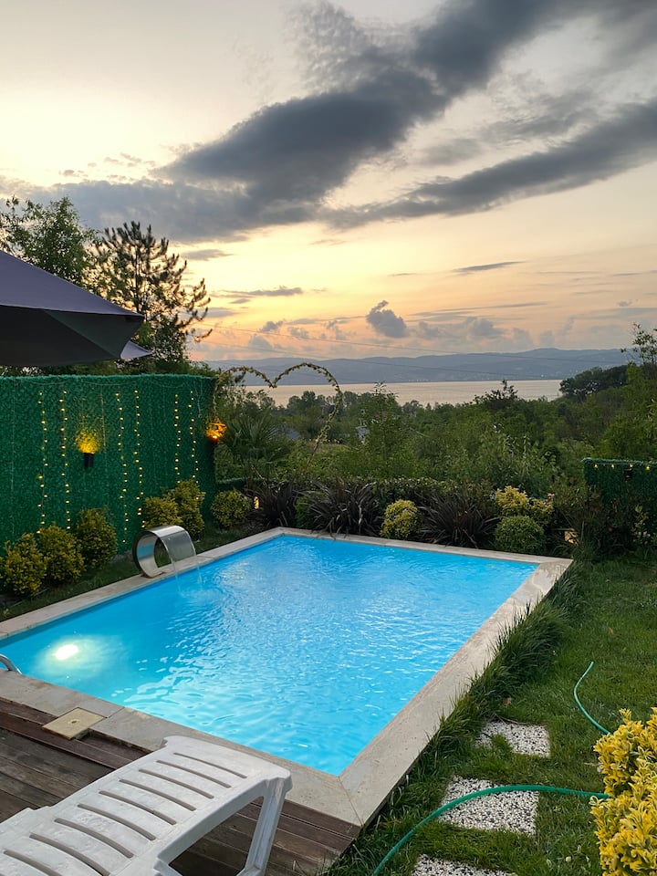 Göl Manzaralı Müstakil Bungalov Havuz Ve Doğa - Karasu