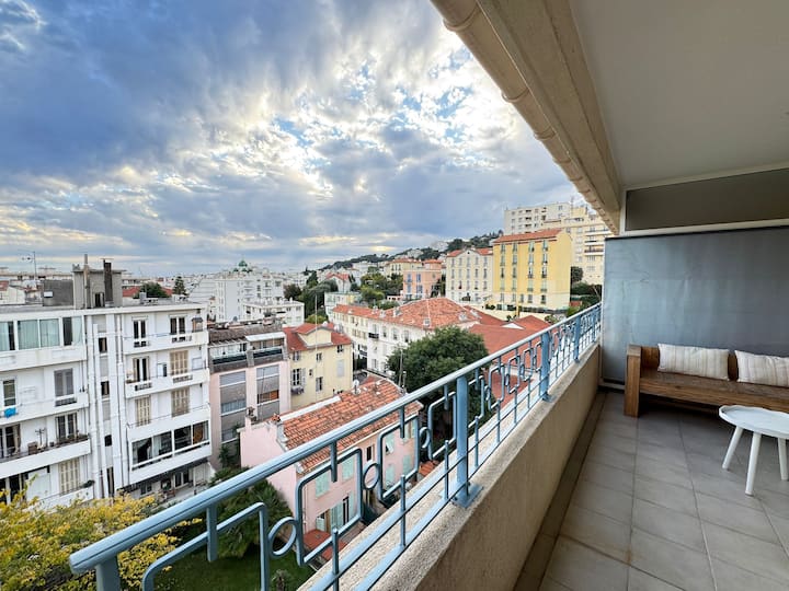 Appartement Avec Magnifique Terrasse - Vue Dégagée - Nizza