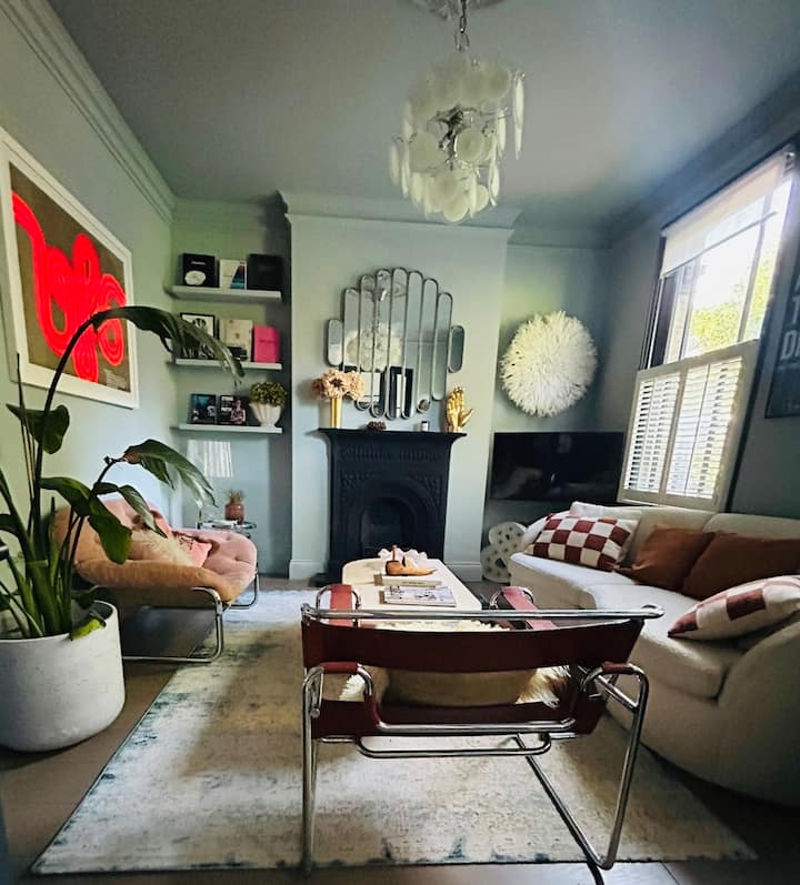 Stylish 4-bedroom Victorian Home In East Dulwich - London, UK