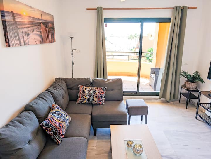 Casa Diamante: Sunny 2br/2ba - Sitio de Calahonda
