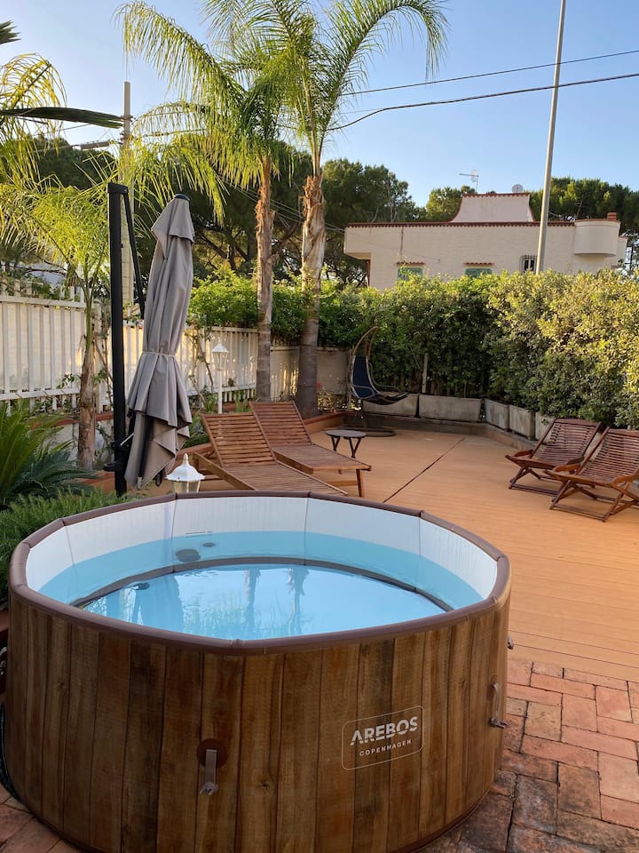 Villa Claudia • Garden & Jacuzzi • 2 Min To Beach - Palermo