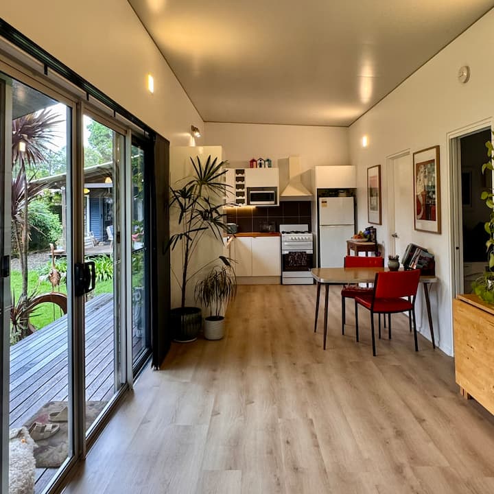 The Art House: Boutique Stay Near Byron Bay - Brunswick Heads