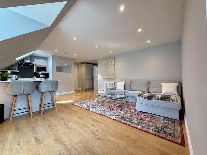 Modern Apartment With Free Parking - Inverness