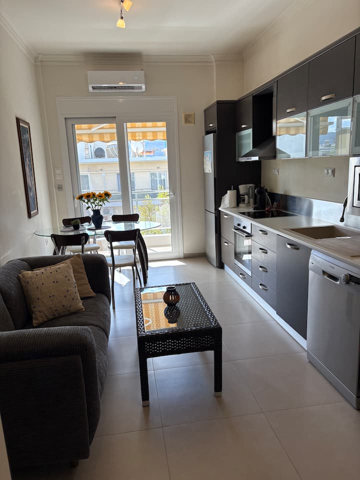 Modern, 2 -Bedroom Amp Near Nea Hora Beach, Chania - Chania