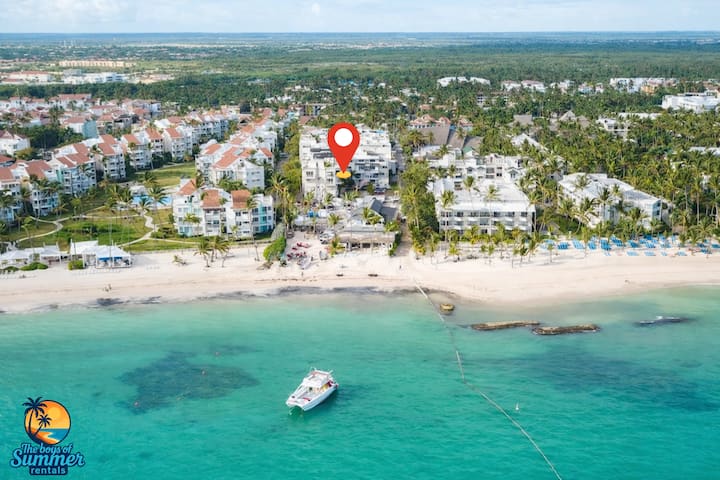1 Min Walk Beach,bars,grocery - Punta Cana