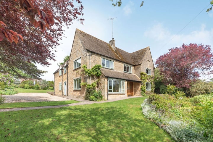 5 Bedroom Cotswold Holiday Cottage With A Superb Garden - Elm Bank - Stow-on-the-Wold