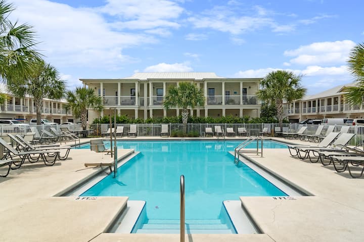 Crystal Beach Dream With Pool And Dog Park - Destin, FL