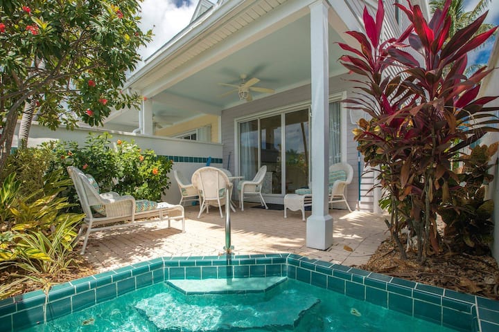 Manatee Bay I Duck Key Retreat | Private Dip Pool - Duck Key, FL