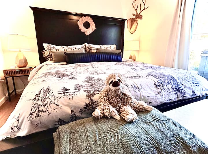 Tehachapi Home Away From Home | Hot Tub | Garage - Tehachapi, CA