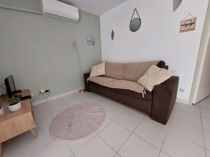 Vagues Et Vignes Gruissan - Gruissan