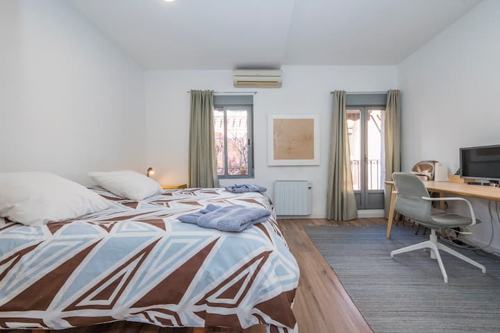 Original Y Luminoso - Madrid