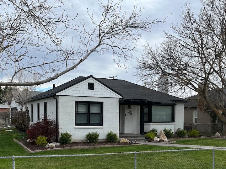 Private Room(s)/bath For Up To 4 - Salt Lake City, UT
