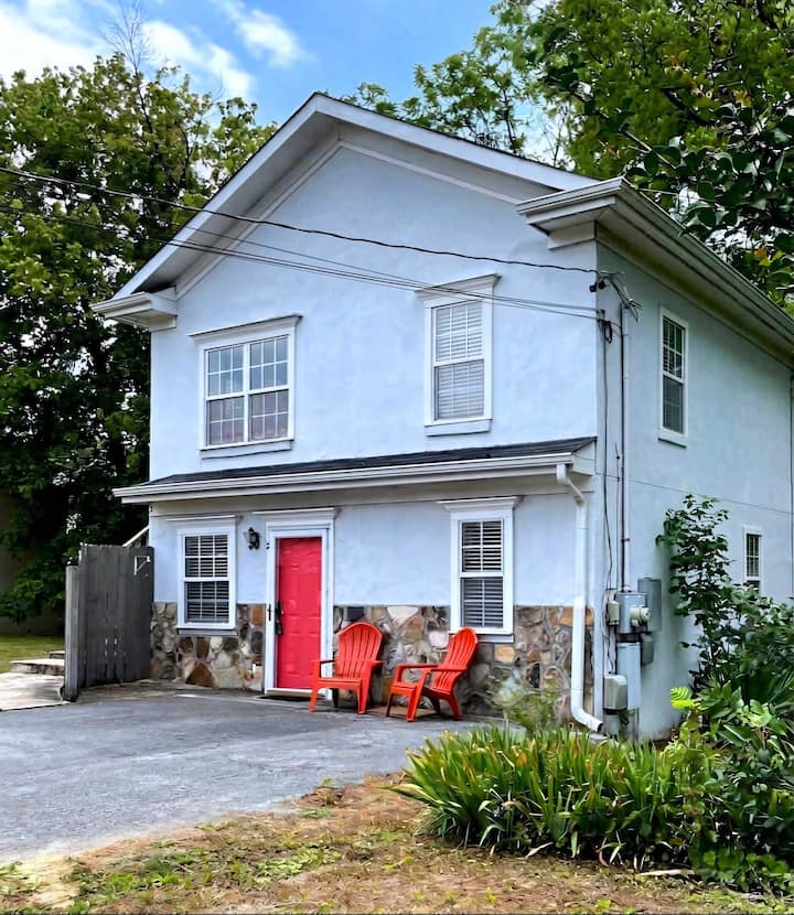 Red Bank Cozy Nest! - Signal Mountain, TN