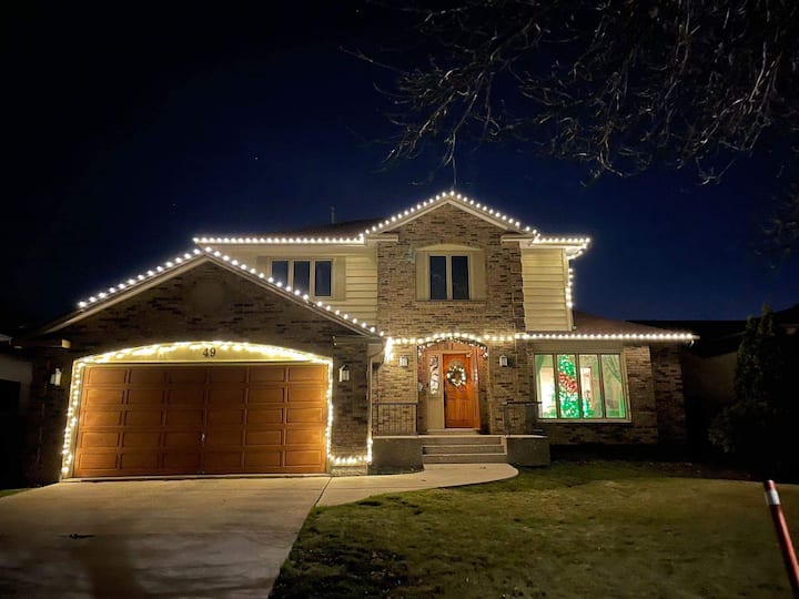 Comfortable Home Away From Home! - Winnipeg