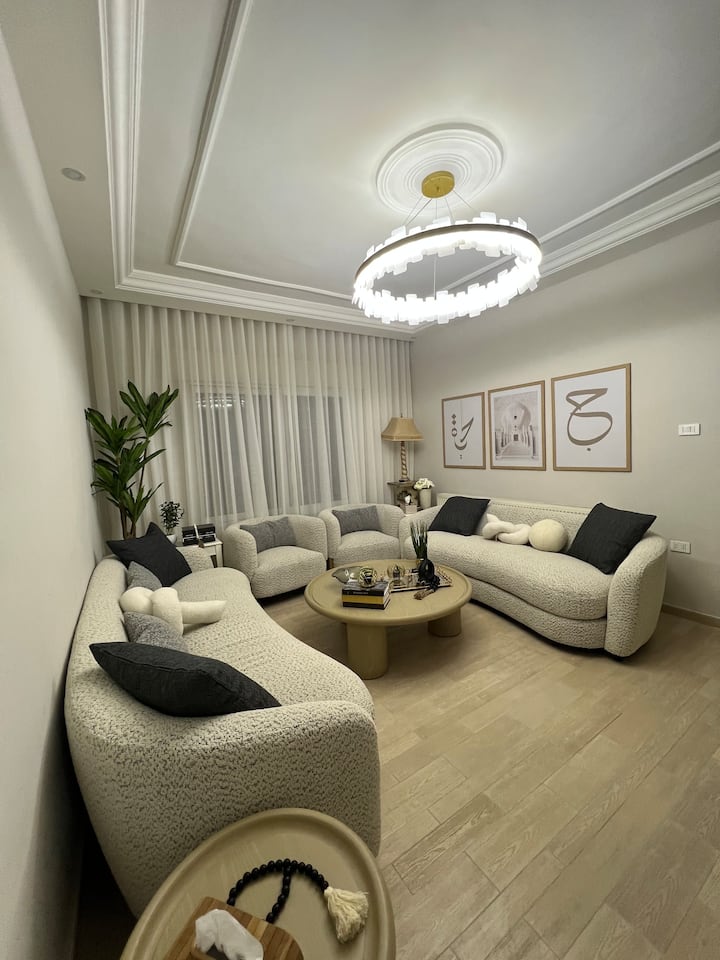 Dair Ghbar Lovely 3bedroom Remodeled Home! Parking - Amman