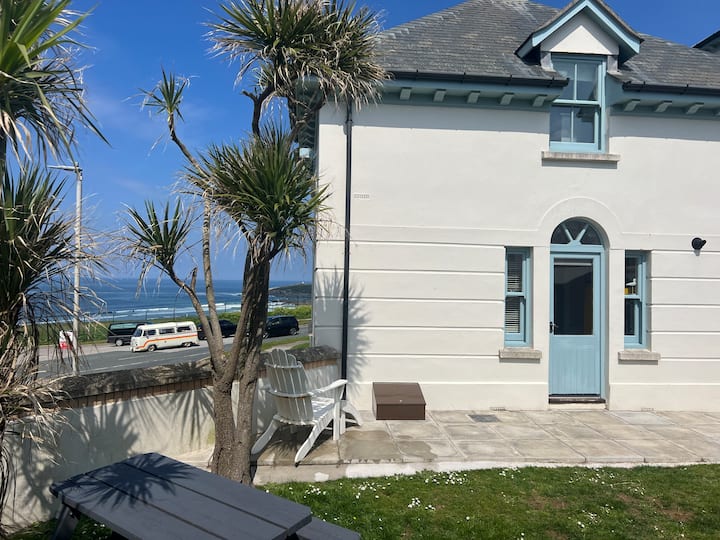 Fistral View Beach House-minutes Walk To The Sea. - Newquay
