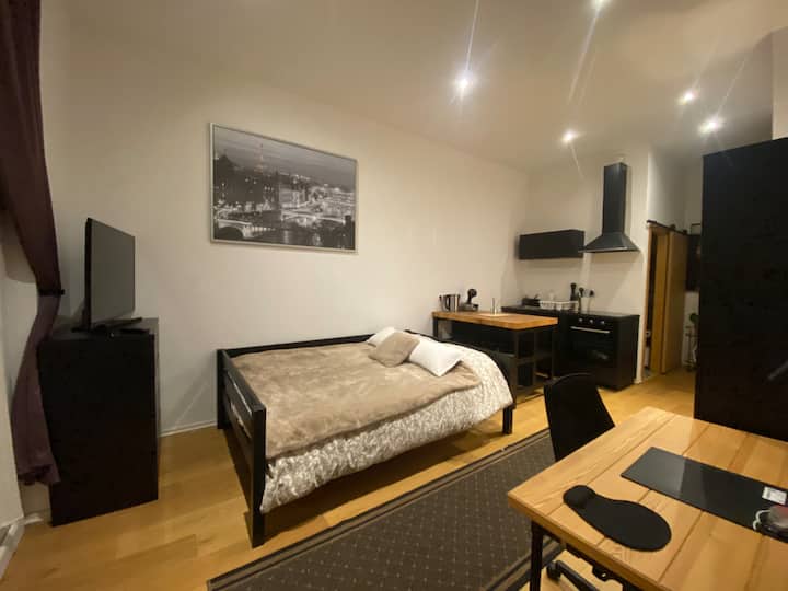 Lovely Studio - Bruselas, Bélgica