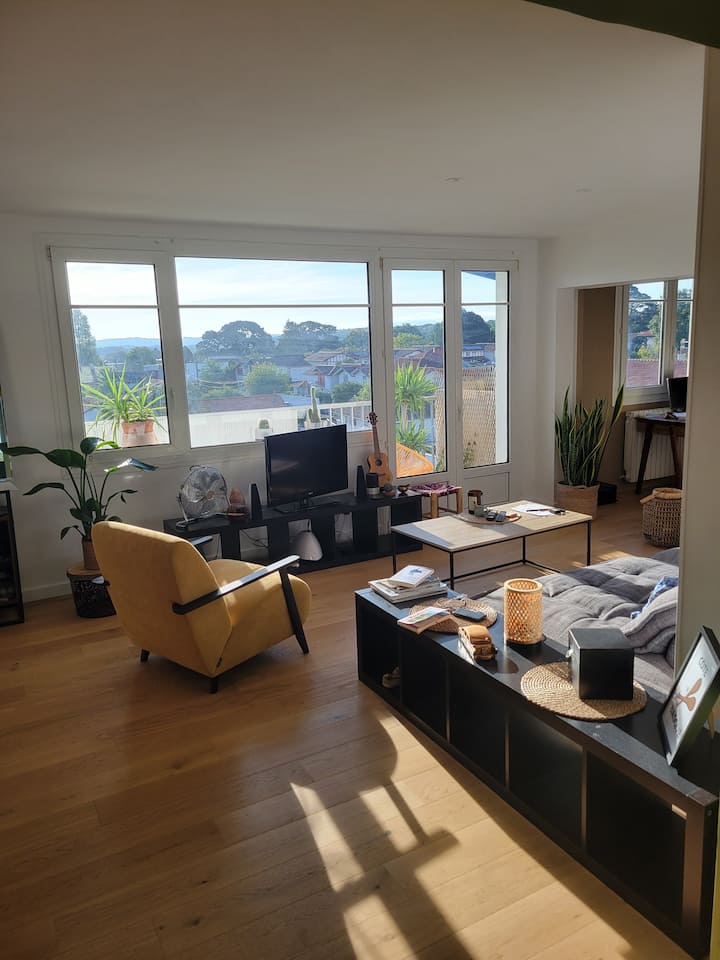 Grand T3 Lumineux Avec Balcon Situé à Anglet - Anglet