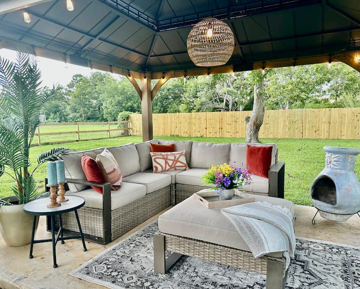 Bella’s By The Bay • Pet Friendly, Fenced Yard - Fairhope, AL