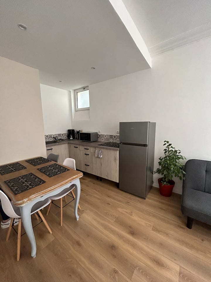 Le Bureau De Pierre
Boulogne/mer - Boulogne-sur-Mer