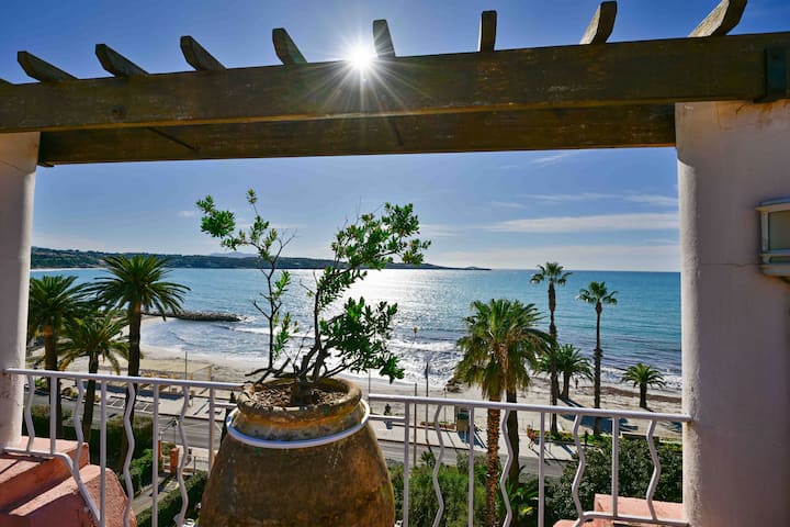 Plage Et Pergola, Jardin, Parking Gratuit, Wifi - Bandol