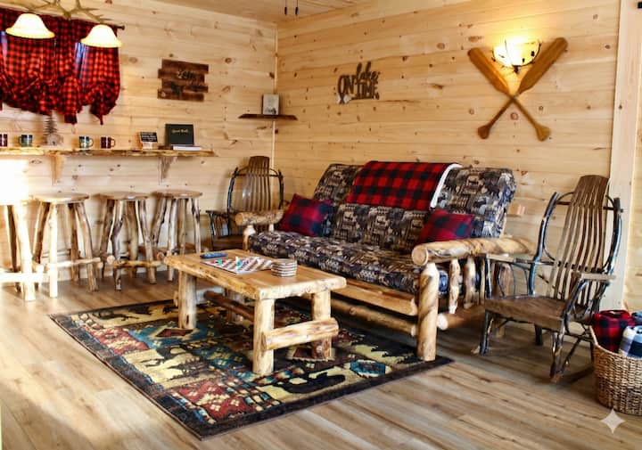 Spacious 2br/2ba For Groups • Walk To Lake & Town - Lake George, NY