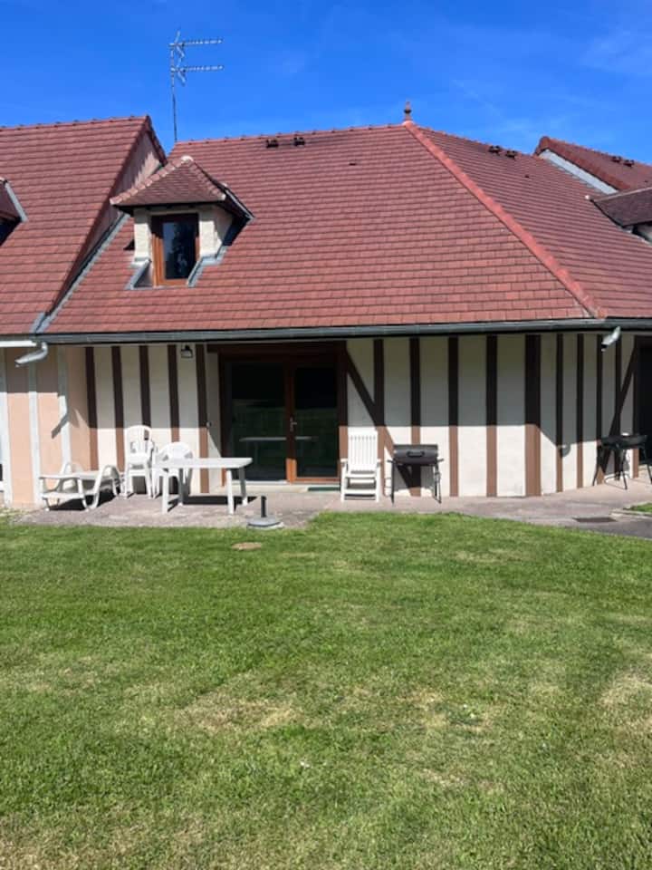 Gîte 7 Places - Mesnil-Saint-Père