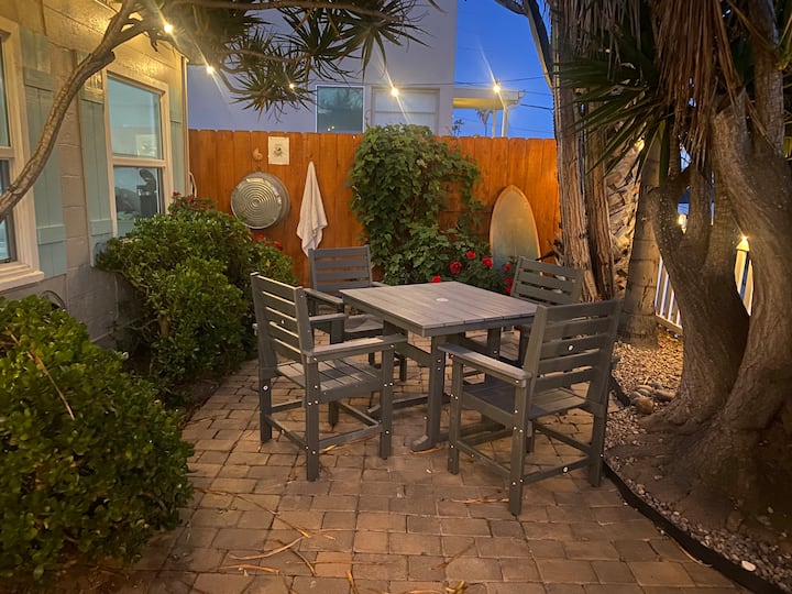 Twin Beach Bungalow #1- Designated Parking! Patio! - San Diego, CA
