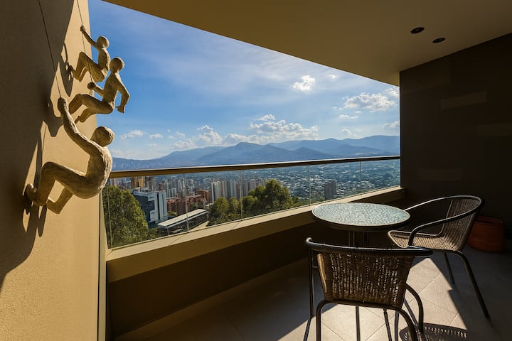 P9810 Best View @ Poblado With Pool - 350mb - Medellín