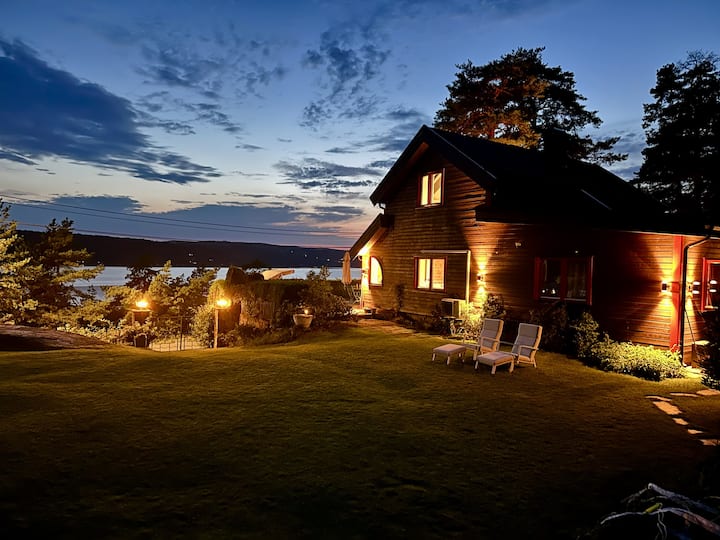 Vinterro Ved Sjøen, Helgekos M/peis Og Havutsikt - Noorwegen