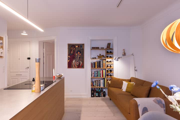 Lys Og Perfekt Placeret Top-lejlighed Med Altan - Copenhague