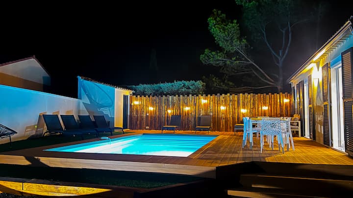 Exclu - 2 Gites (10 Couchages) - Jacuzzi + Piscine - Monteux