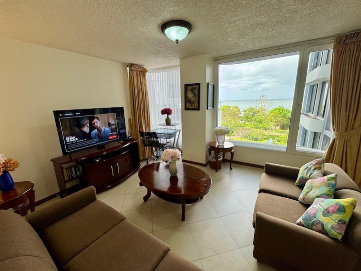 1bdrm Ocean View Ave Balboa - Panama