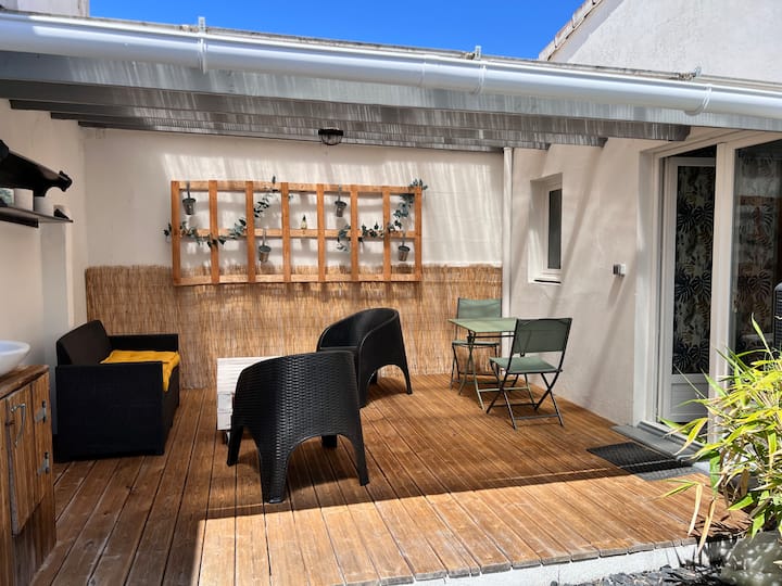 Appartement  "Chez Lola"  Sur Cour Avec Terrasse - Saint-Trojan-les-Bains