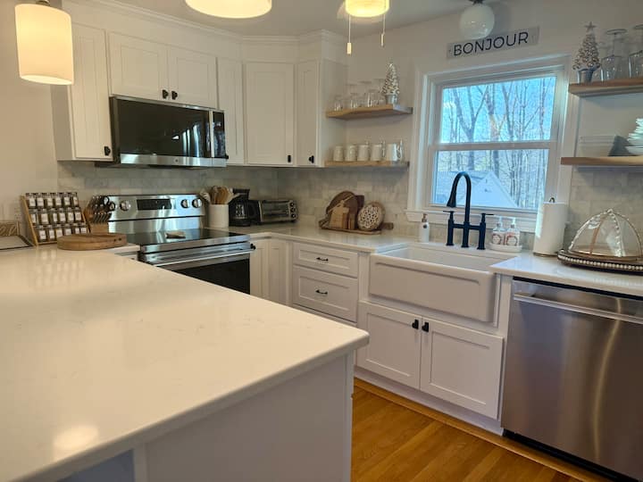 Cheerful Cottage By Little Alum Lake & Sturbridge - Massachusetts