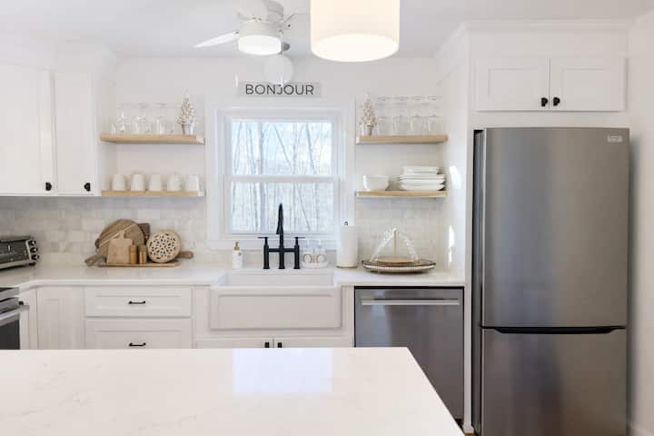 Cheerful Cottage By Little Alum Lake & Sturbridge - Massachusetts