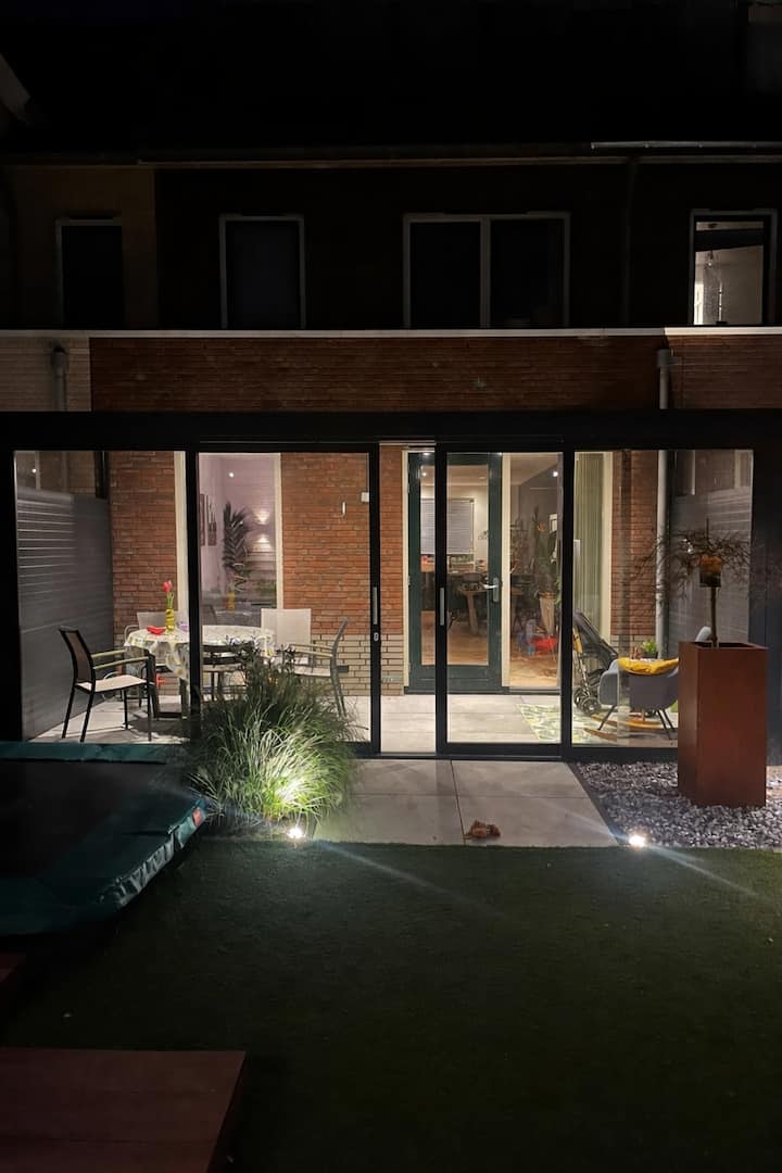 Spacious Home Close To Johan Cruijff Arena - Amszterdam